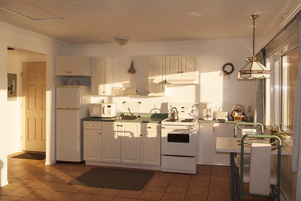 Fossil Bay Resort - Fully Equipped Kitchen
